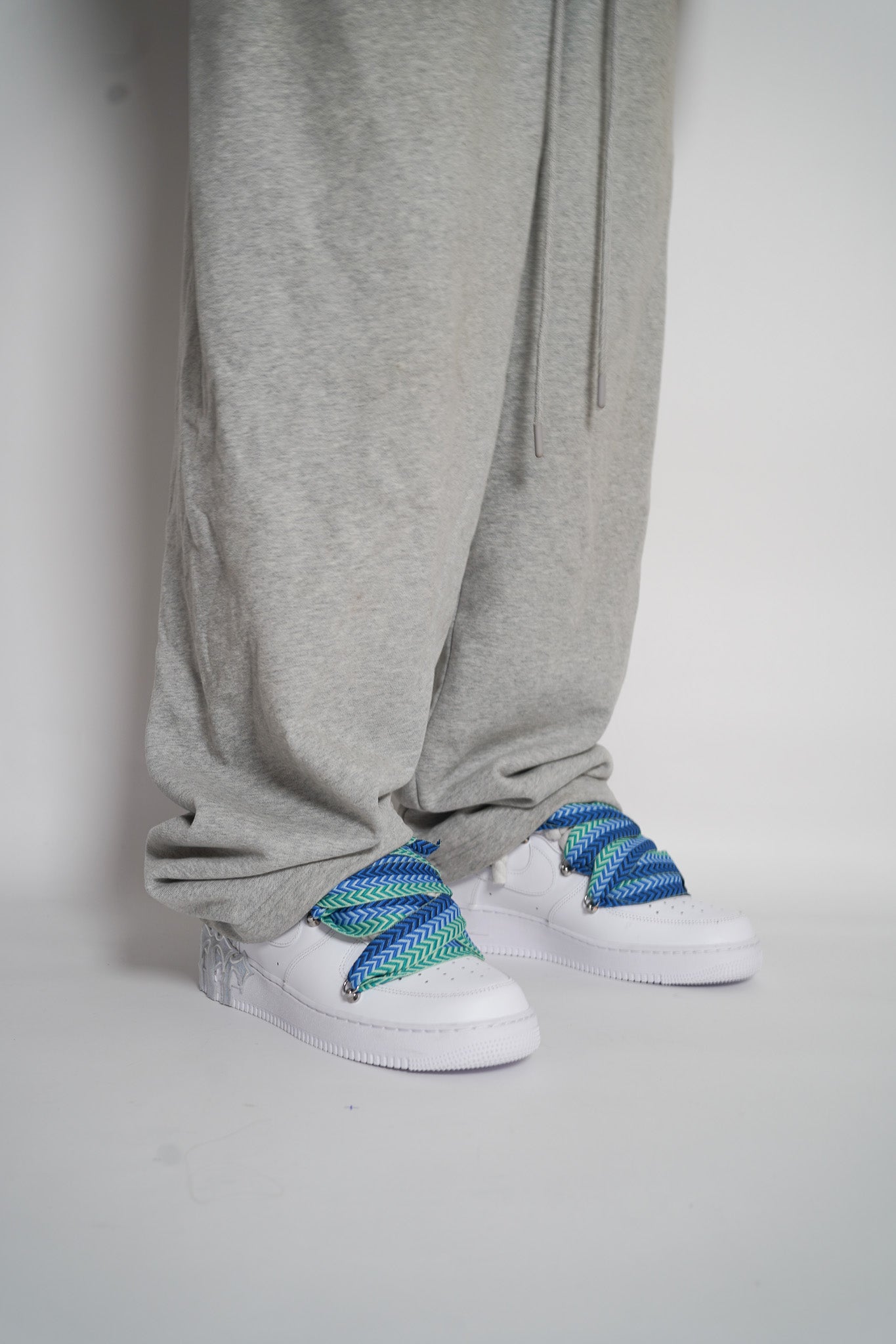 Custom Sneakers Thorns ,, Lanvin Laces '' Blue – RopezInstyle